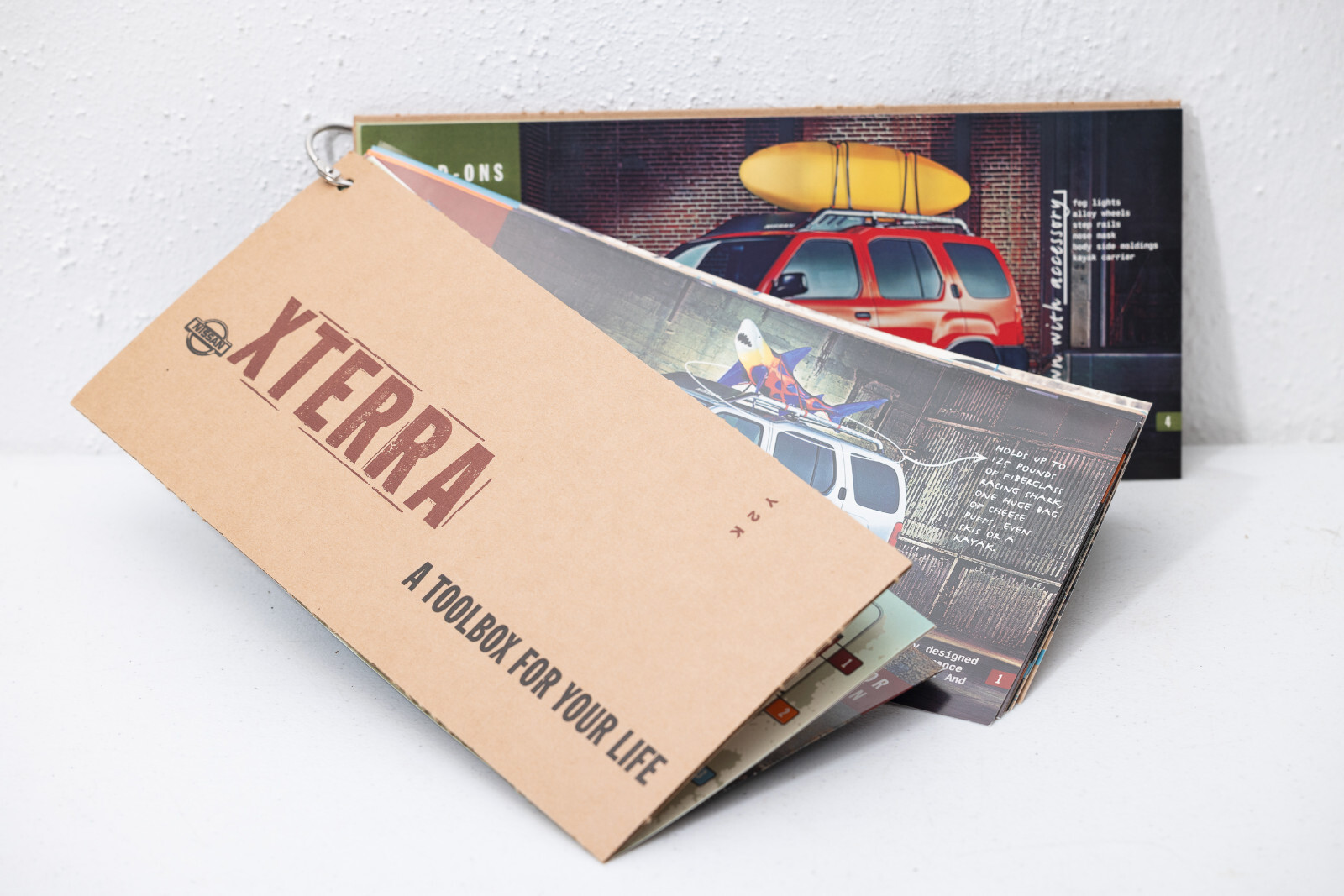 NOS sealed 2000 Nissan Xterra deluxe sales brochure media press kit ...