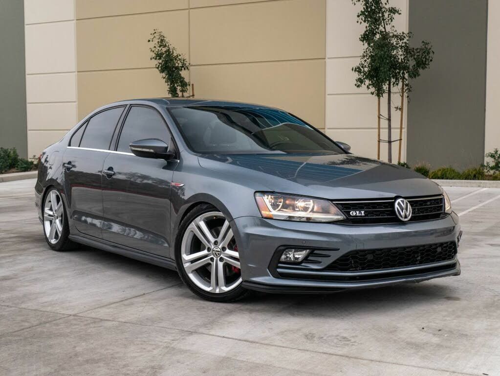 Facelift GLI STYLE NEW Front Bumper with fog lights For VW JETTA MK6 VI ...