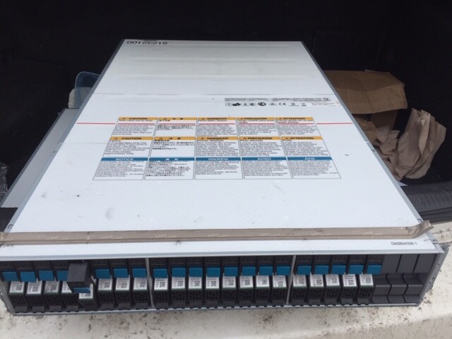 HITACHI ARRAY R0397 21X 2.5" 600GB UNIT 3X DF850 W/ 12 X 4TB DRIVE EACH ...