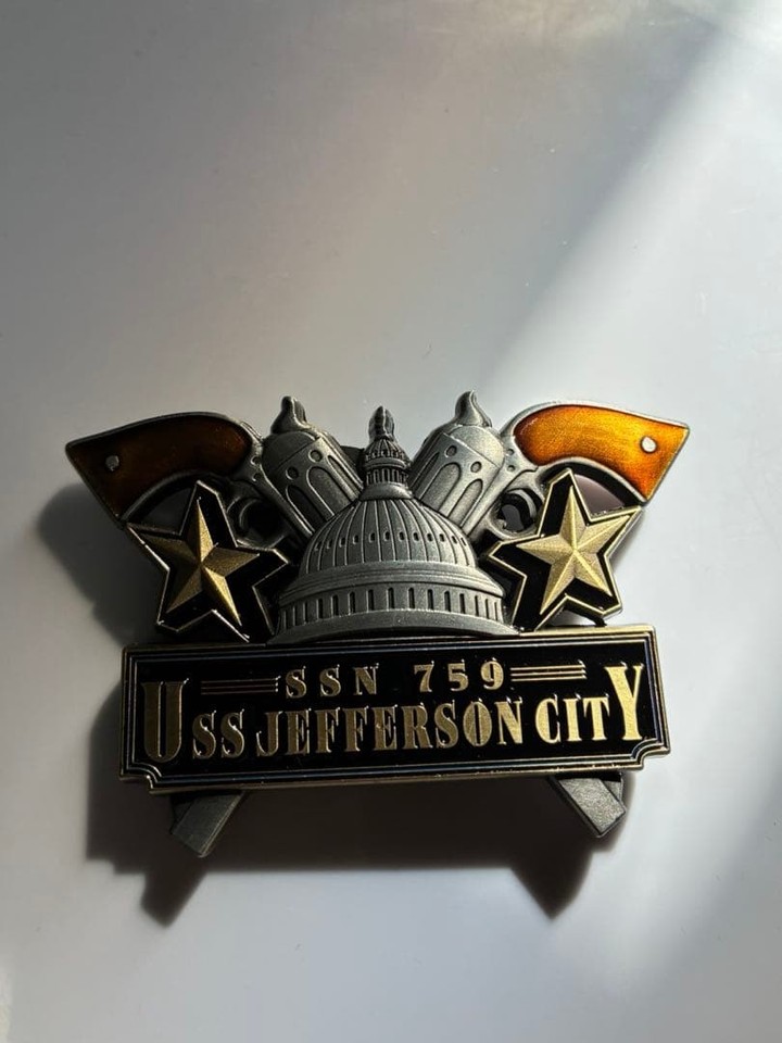 US Navy Los Angeles Class Nuclear Submarine Jefferson City Challenge ...