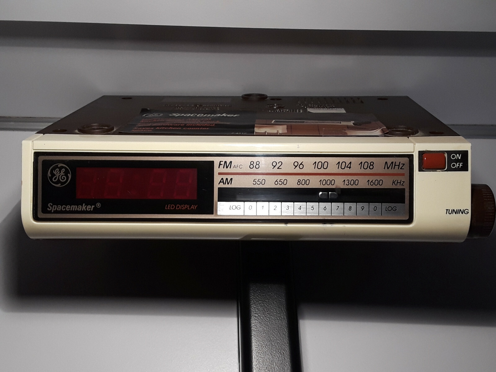 GE Spacemaker Kitchen Am/fm Radio Undercabinet Digital Clock 7-4212 ...