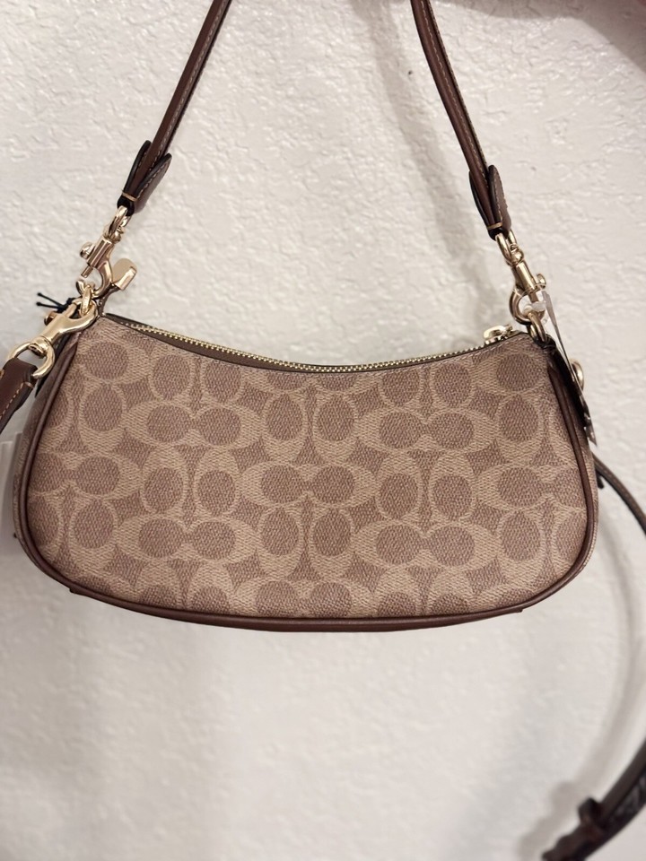 NWT Coach CY658 Ashton Baguette Bag In Signature Canvas Fast Shipping ...