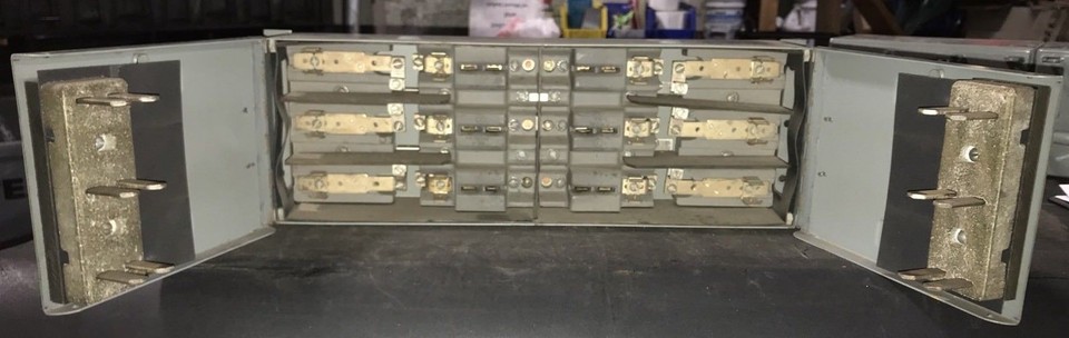 TRUMBULL ELECTRIC SWD5 361 FUSIBLE PANEL SWITCH 600VAC, 30AMP, 3 POLE ...