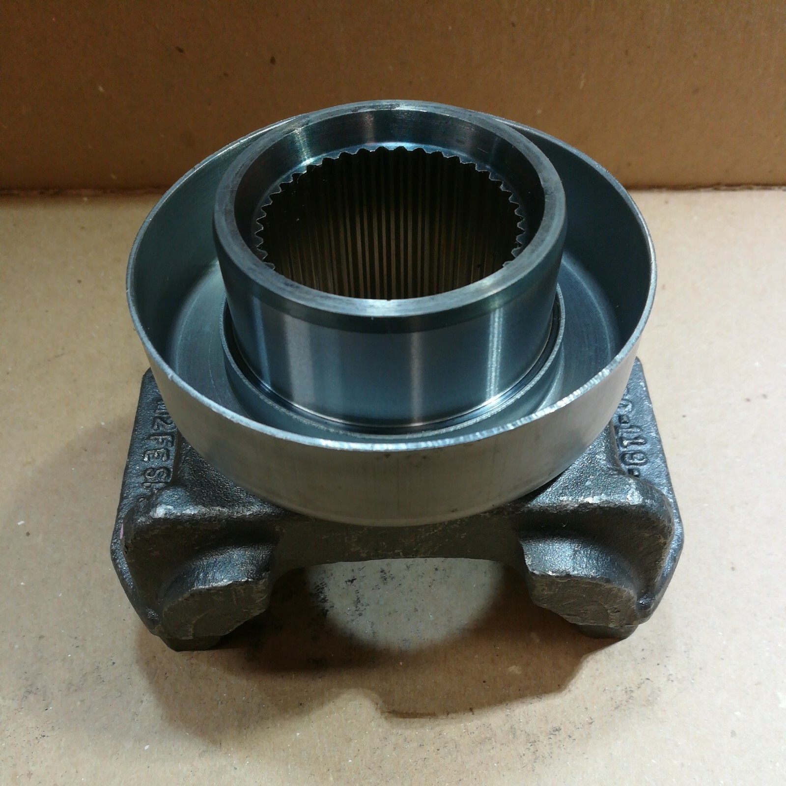 Dana 90-4-631-1X Spl90 Series Differential End Yoke Assembly Steel Bs ...