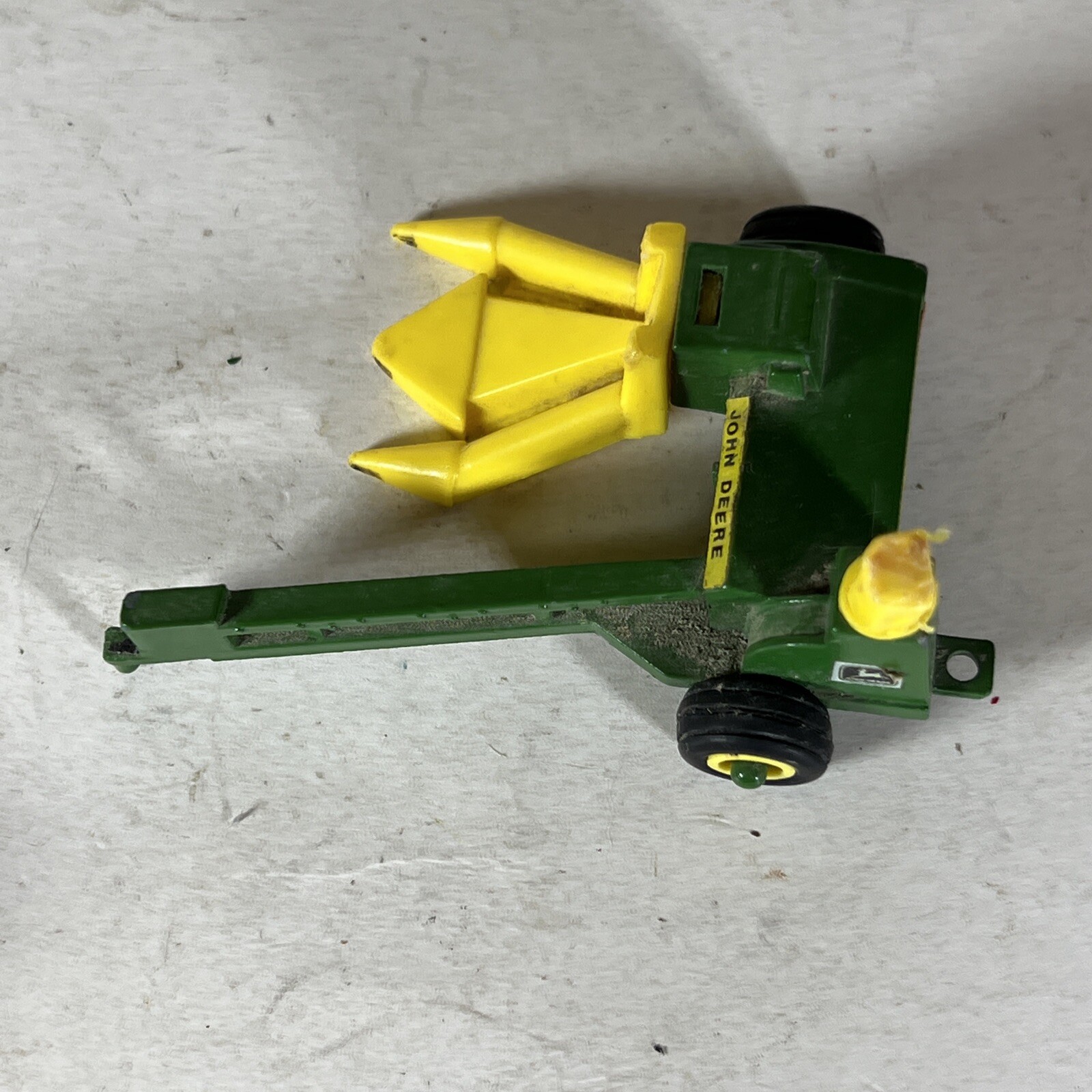 ertl john deere 1/64 farm toy forage harvester 2 row pull behind corn ...