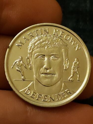 TOKEN MARTIN KEOWN DEFENDER 1998 OFFICIAL ENGLAND SQUAD MEDAL XF coin ...