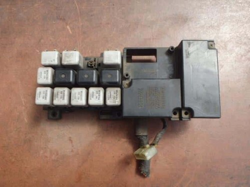 Mitsubishi Fuso Canter 1995 KC-FE518BD Fuse Box MC896038 [Used ...