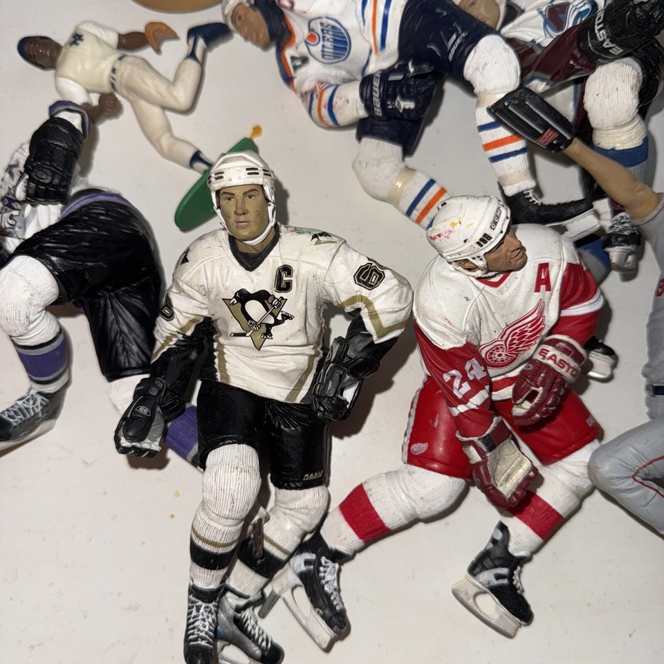 Lot of 18 Vintage Sports Action Figures- MLB, NHL, Lot Of 24 Loose As ...