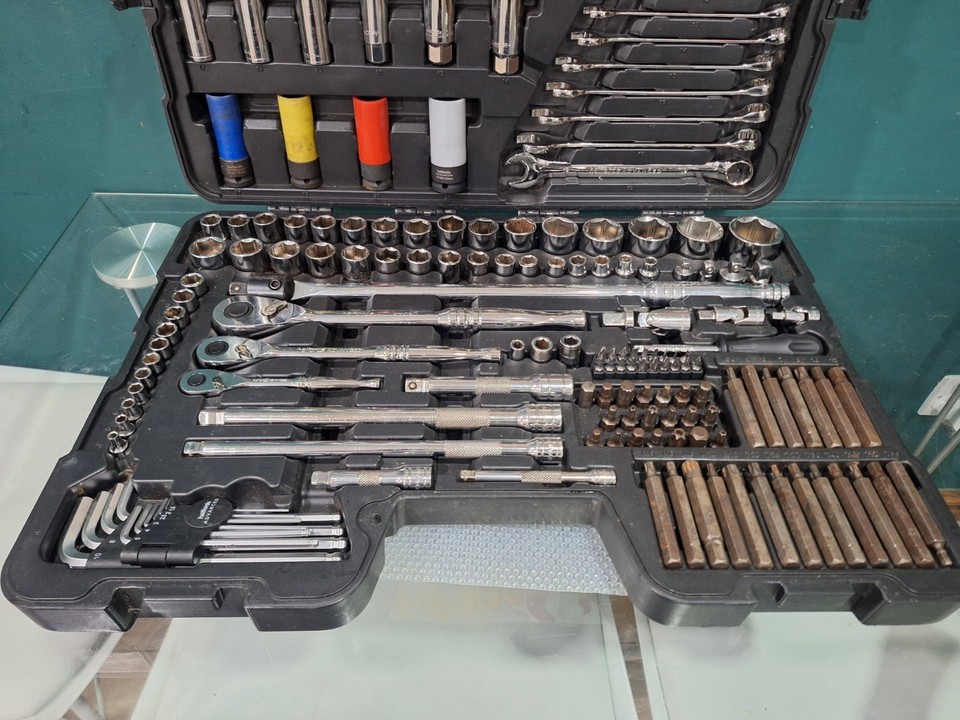 Halfords Advanced 175 Piece Socket Set LIFE TIME GUARANTEE Used with ...