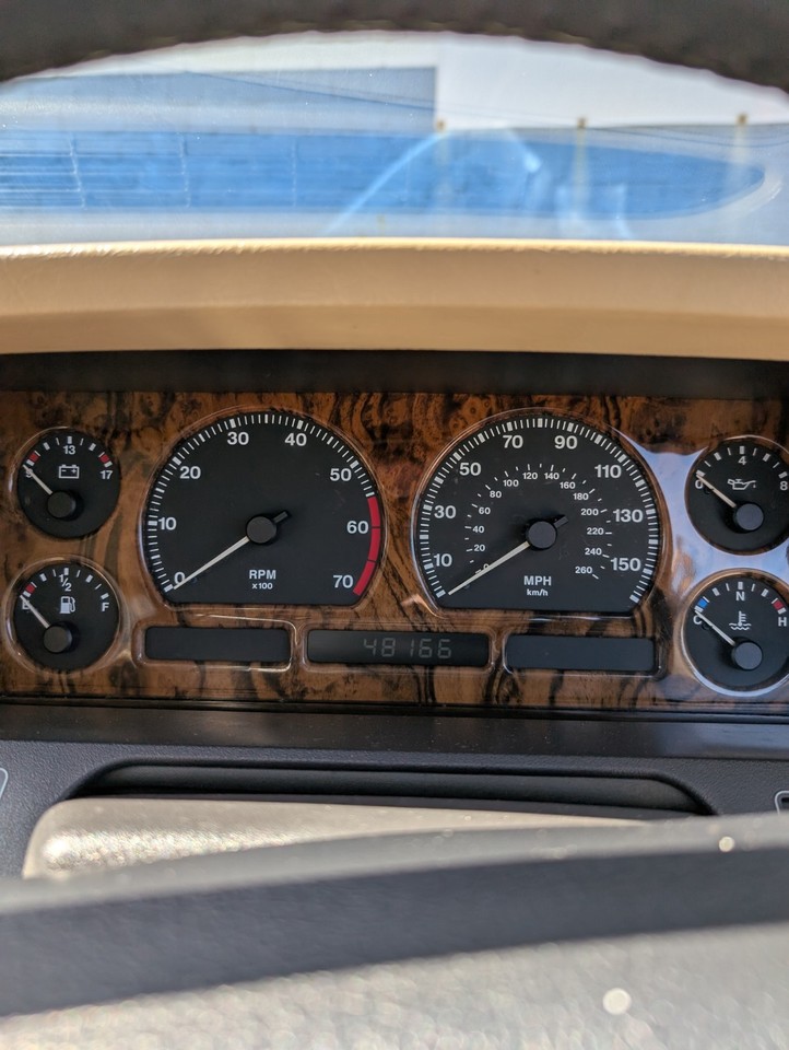 Jaguar XJ40 xj6 Gold Limited Edition Low low Mileage | eBay UK