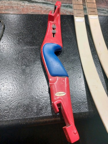 Bear Custom Bow 76er Take Down Bow Grip Sites Original Owner Red White ...