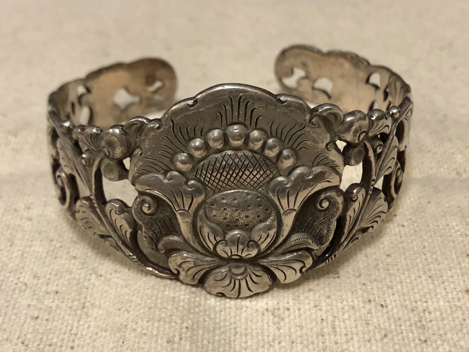 Antique 800 Silver Bracelet - Gem