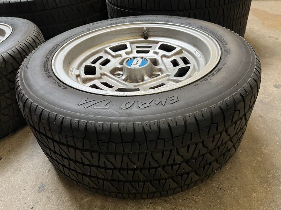 Detomaso Pantera Original Wheels And Tires Campagnolo 15x7 And 15x8 Set ...