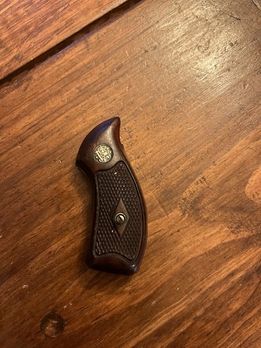Smith & Wesson 1970s J Round Frame Diamond Magna Wood Grips | eBay