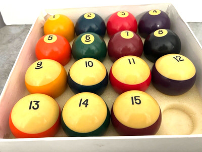 Elephant Beautiful Balls World-Class Professional Billiard Balls 1998 ...