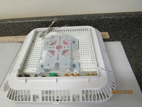 Corning OneWireless RAU Module M-RAU 706A011705 - New - Minor Marks ...