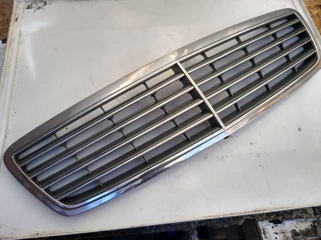 MERCEDES 203 C Class Bonnet Grill 2038800183 E3238 2173e for sale ...