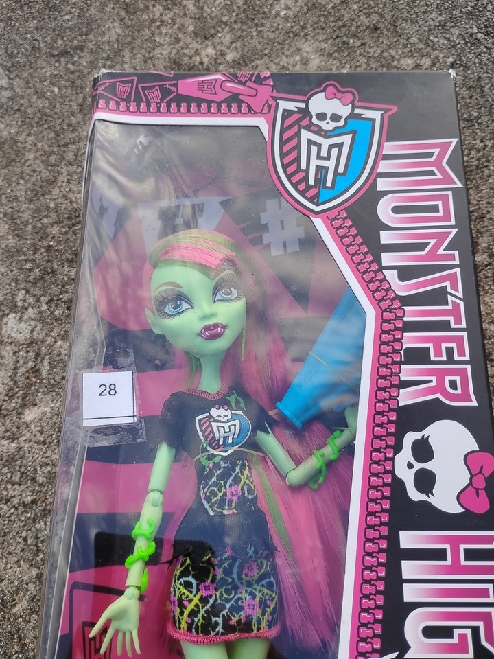NIB Monster High Ghoul Spirit VENUS MCFLYTRAP New in Box | eBay
