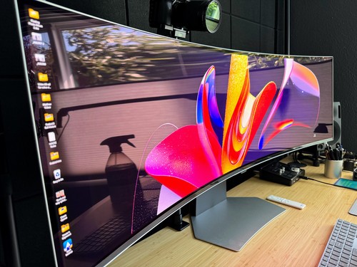 Samsung Odyssey Neo G95SC 49 inch Widescreen Curved OLED Gaming Monitor ...