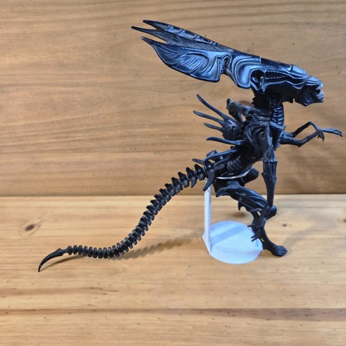 Vintage 1992 Kenner Aliens Ripley w/ Power Loader And Queen Hive Alien ...