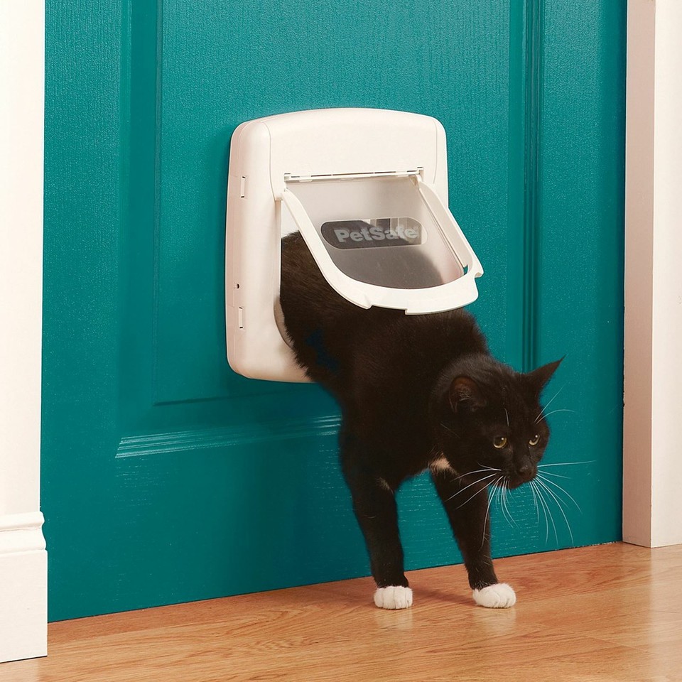 Cat Flap Petsafe Staywell Deluxe 4 Way Locking Cat Door Manual Magnetic ...