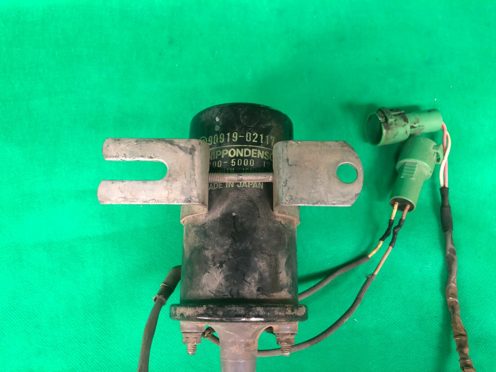 Toyota PICKUP TRUCK 22R Igniter 19070-35040 IGNITION COIL MODULE OEM ...