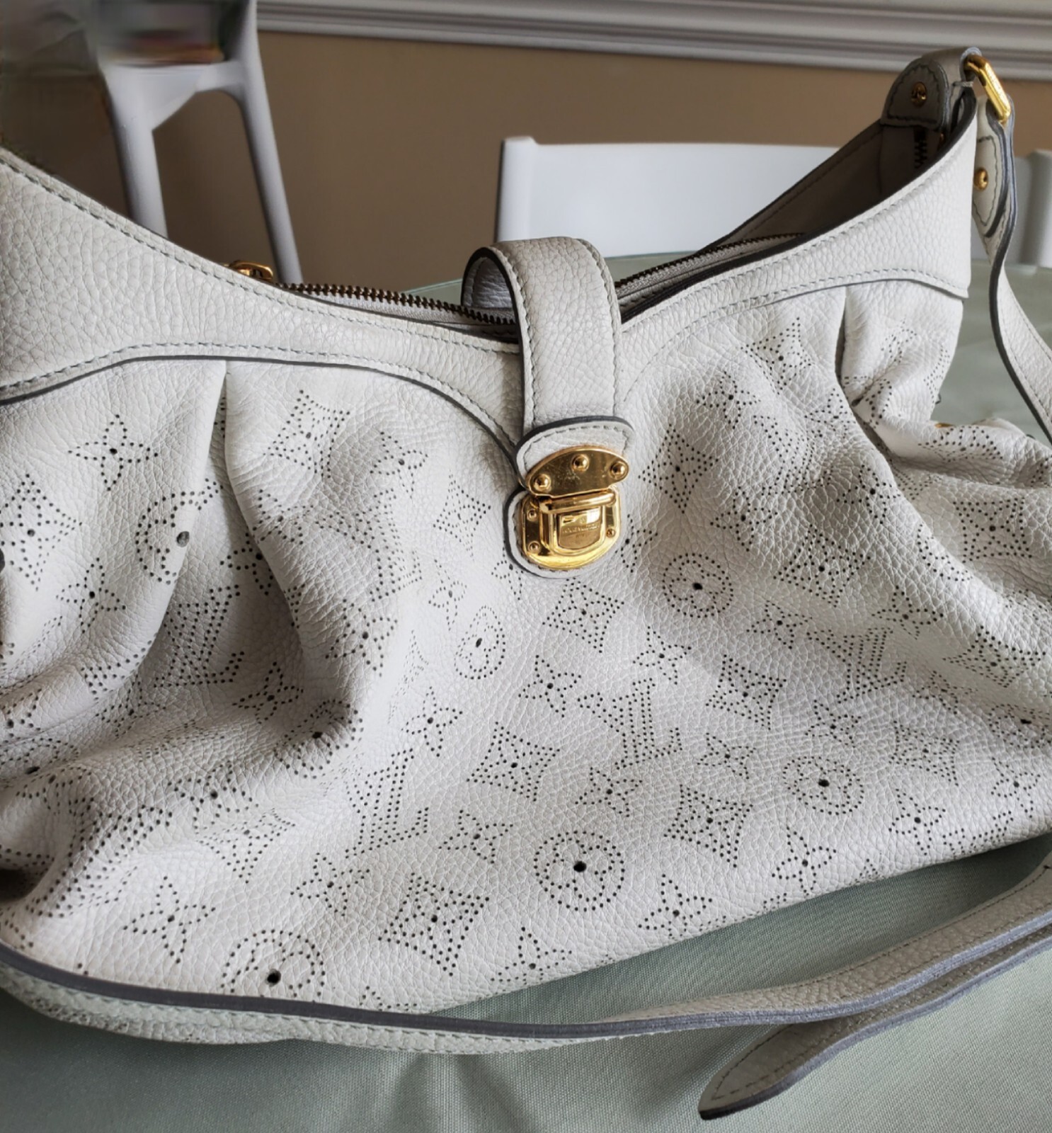 Louis Vuittons Mahina Shoulder Bag white authentic us… - Gem