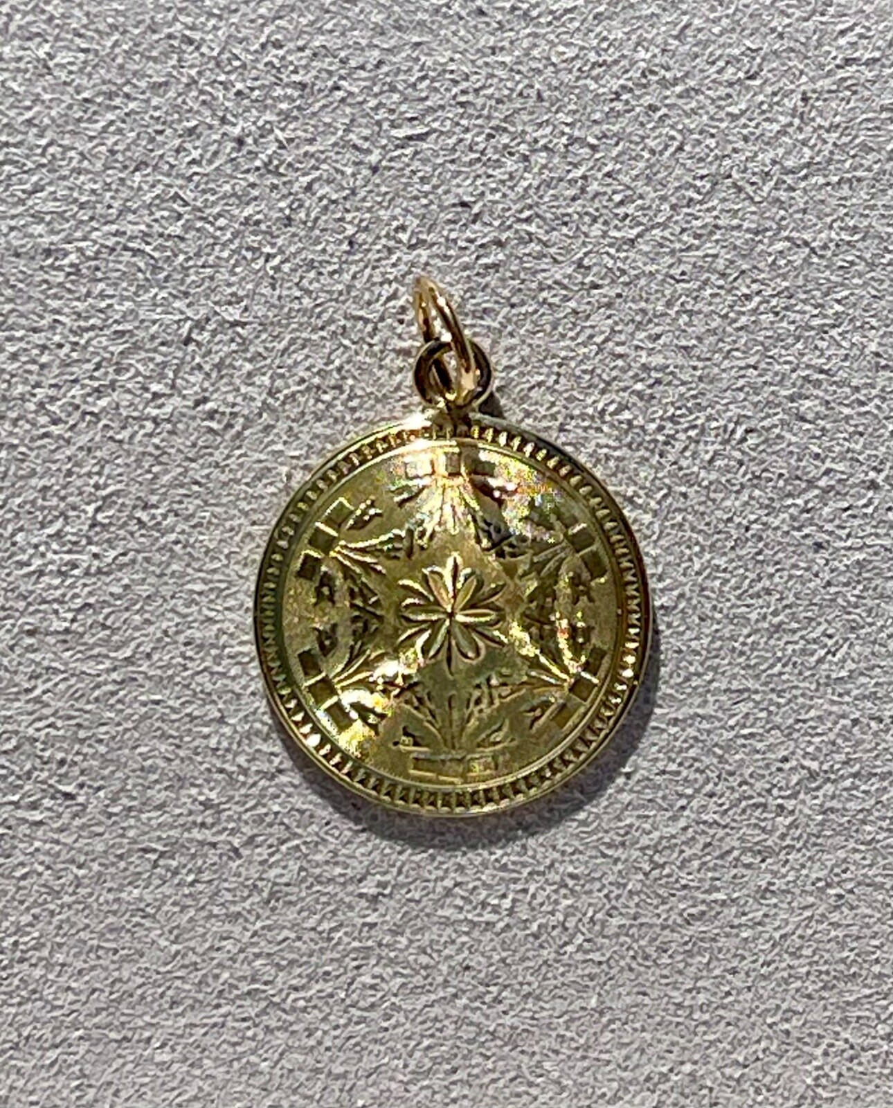 Antique 14K yellow gold engine turned floral pattern … - Gem