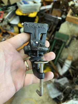Fly Tying Vises & Tools - Thompson Fly Tying Vise