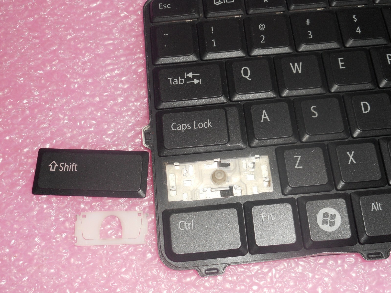 SINGLE KEY CAP+CLIP DELL STUDIO 1555 1557 1558 C569K 9J.N0H82.M01 | eBay