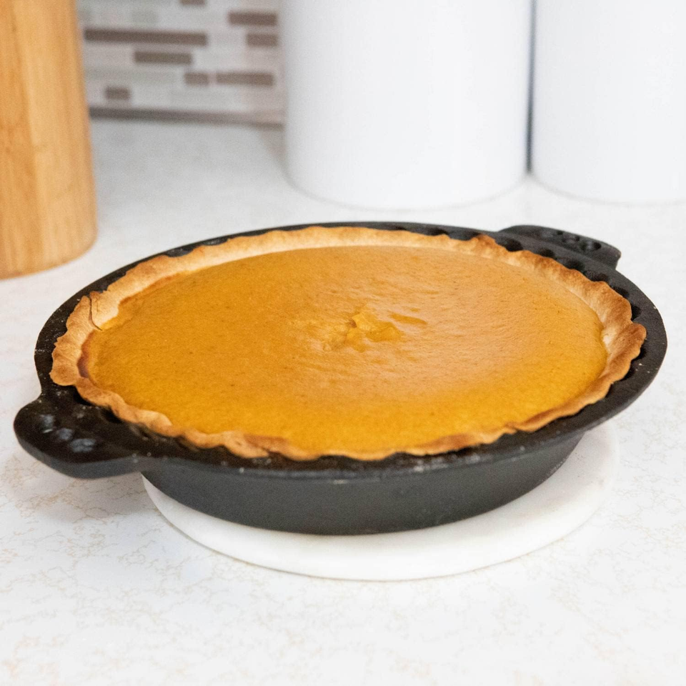 Extra Deep Pie Pan, Pre-Seasoned Cast Iron Bakeware with Crimped Edges ...