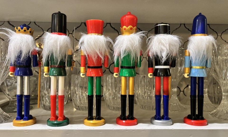 SET OF 6 SOLDIER CHRISTMAS NUTCRACKERS 8-9” TALL NEW Greenbrier Intl ...