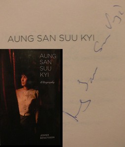 Aung San Suu Kyi Signed Myanmar Nobel Autograph Signature Signed ...