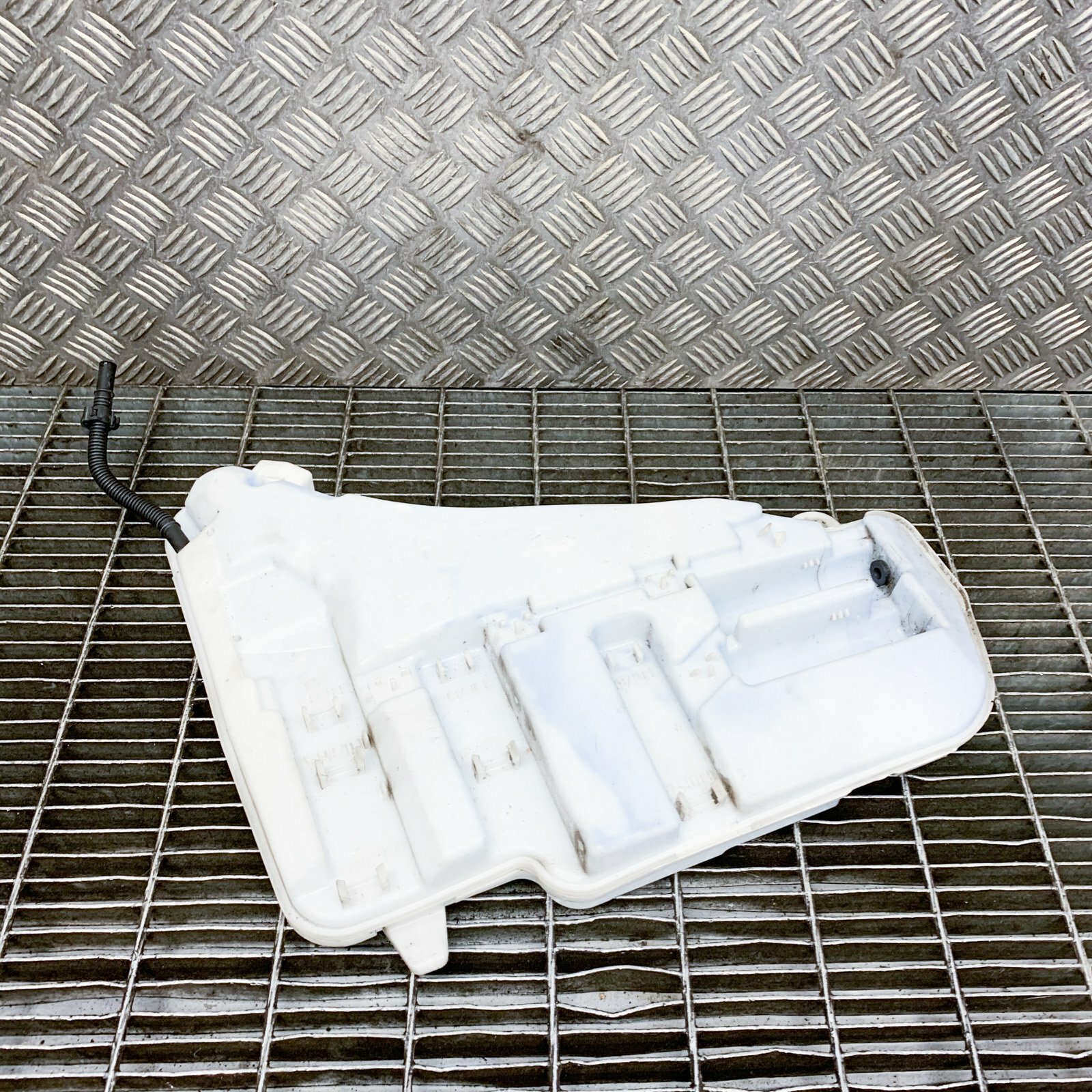 Réservoir de lave-vitre BMW 7 F01 730 3.0 D 190kw avec capteur 7269666 ...