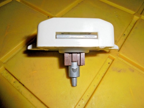 1705181 CABINET SPRING DOOR LATCH PUSH TO ACTIVATE AND DEACTIVATE | eBay