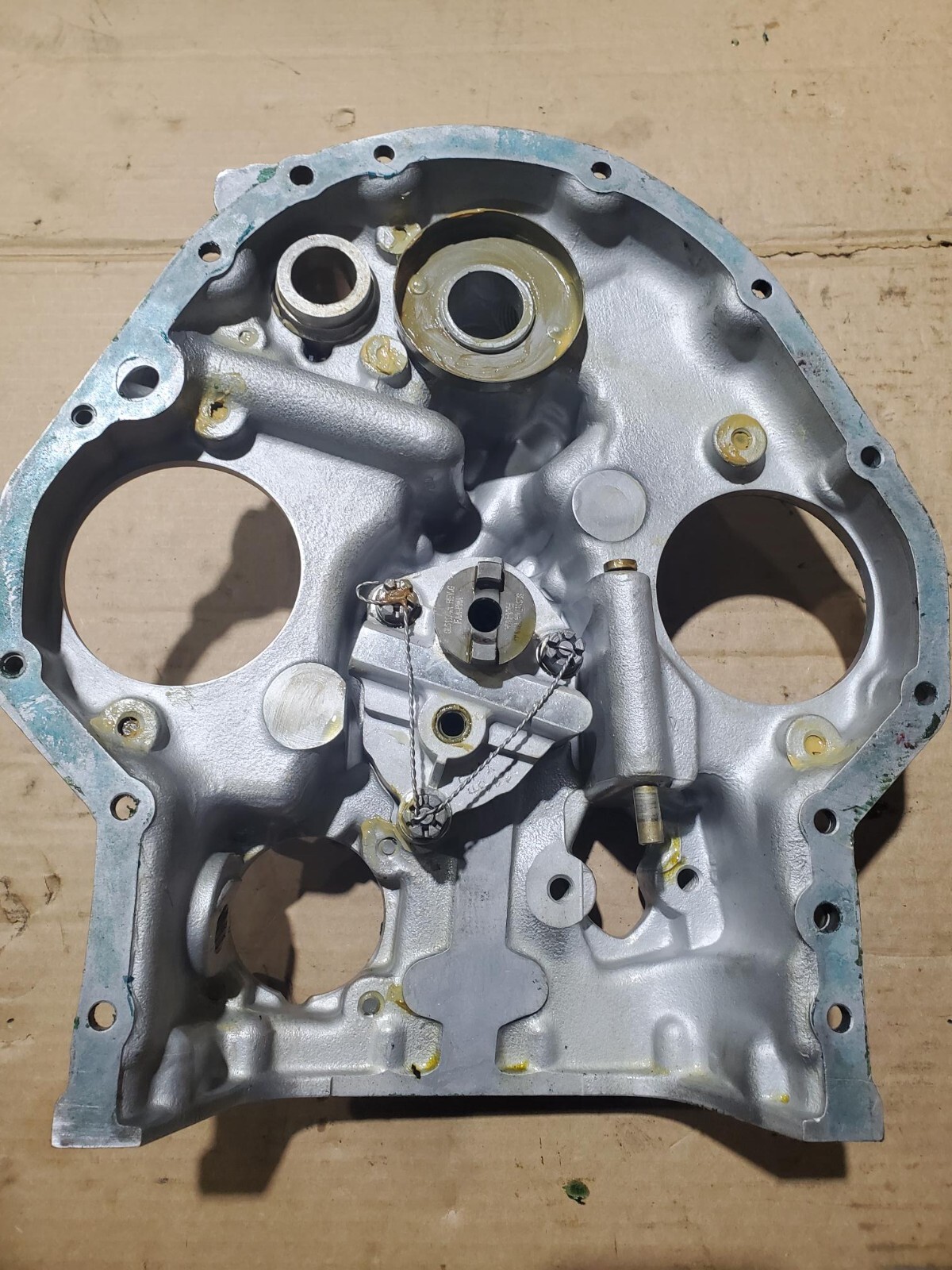 Lycoming 320 360 accessory case with 8130, includes new oil pump & fuel ...