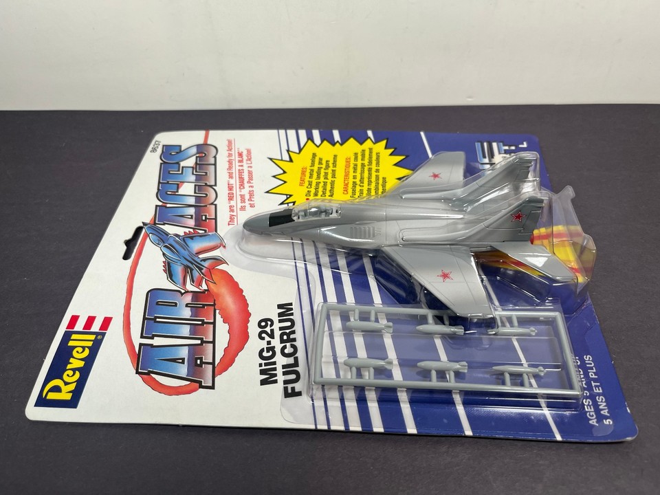 Revell Air Aces MIG-29 FULCRUM Fighter Jet Die-cast 8637 Vintage 1990 ...