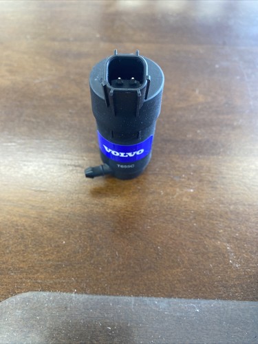 Volvo Windshield Washer Pump 31349235 | OE