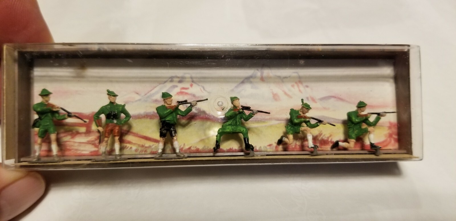 Merten HO Scale Hunters Shooting 6 Figures #2114 | eBay