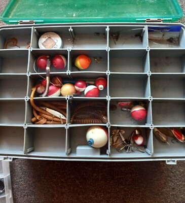 Large amounnt of fishing gear | eBay