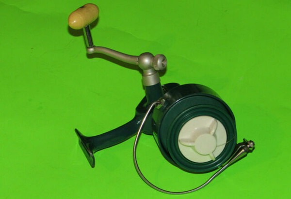 Vintage Penn 710 Greenie Spinfisher Spinning Reel Made in USA for sale ...