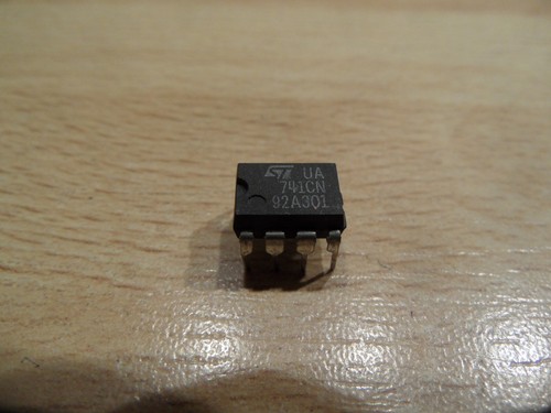 IC ICs ST UA 741CN 92A301 8 PIN Microprocessor | eBay.de