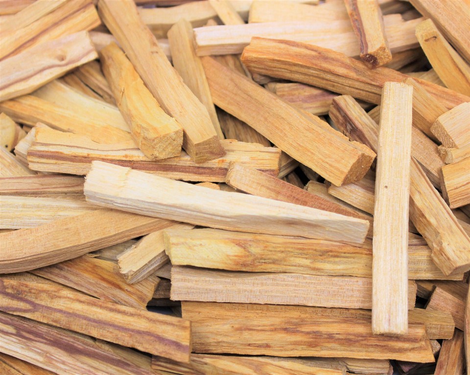 White Sage Smudge Sticks & Palo Santo Wood Bundle (4+4): Fresh Aromatic ...