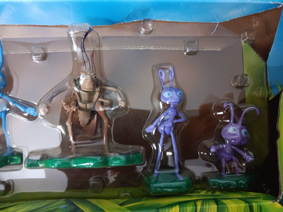 A Bug's Life - 5 Figure Gift Set - Flick / Hopper / Princess Atta / Dim ...