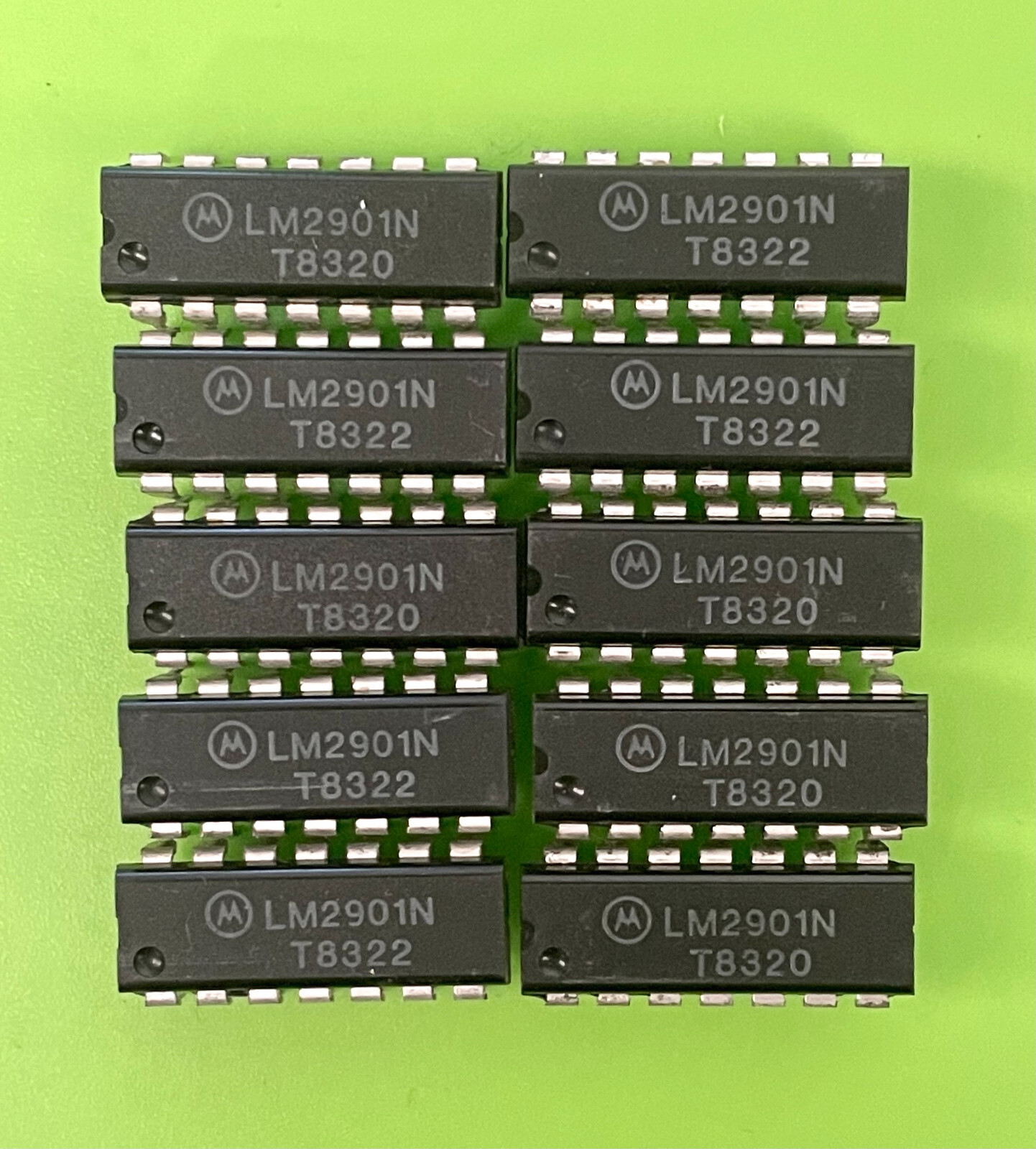 10pcs LM2901N Motorola Analog Comparator Quad Diff DIP-14. for sale ...