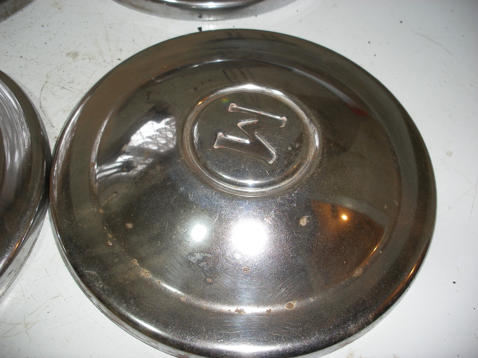 FOUR MORRIS MINOR HUB-CAPS GOOD CONDITION GENUINE USED PARTS | eBay