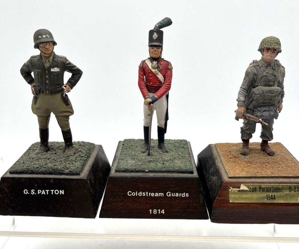 Rose Miniatures Soldiers - Set of 13 Rose, Set of 6 Unknown (19 Total ...