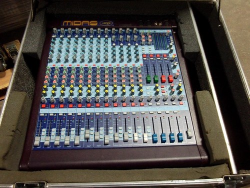 Midas Venice 160 16-Channel Analog Mixing Console w/ Road Case | eBay
