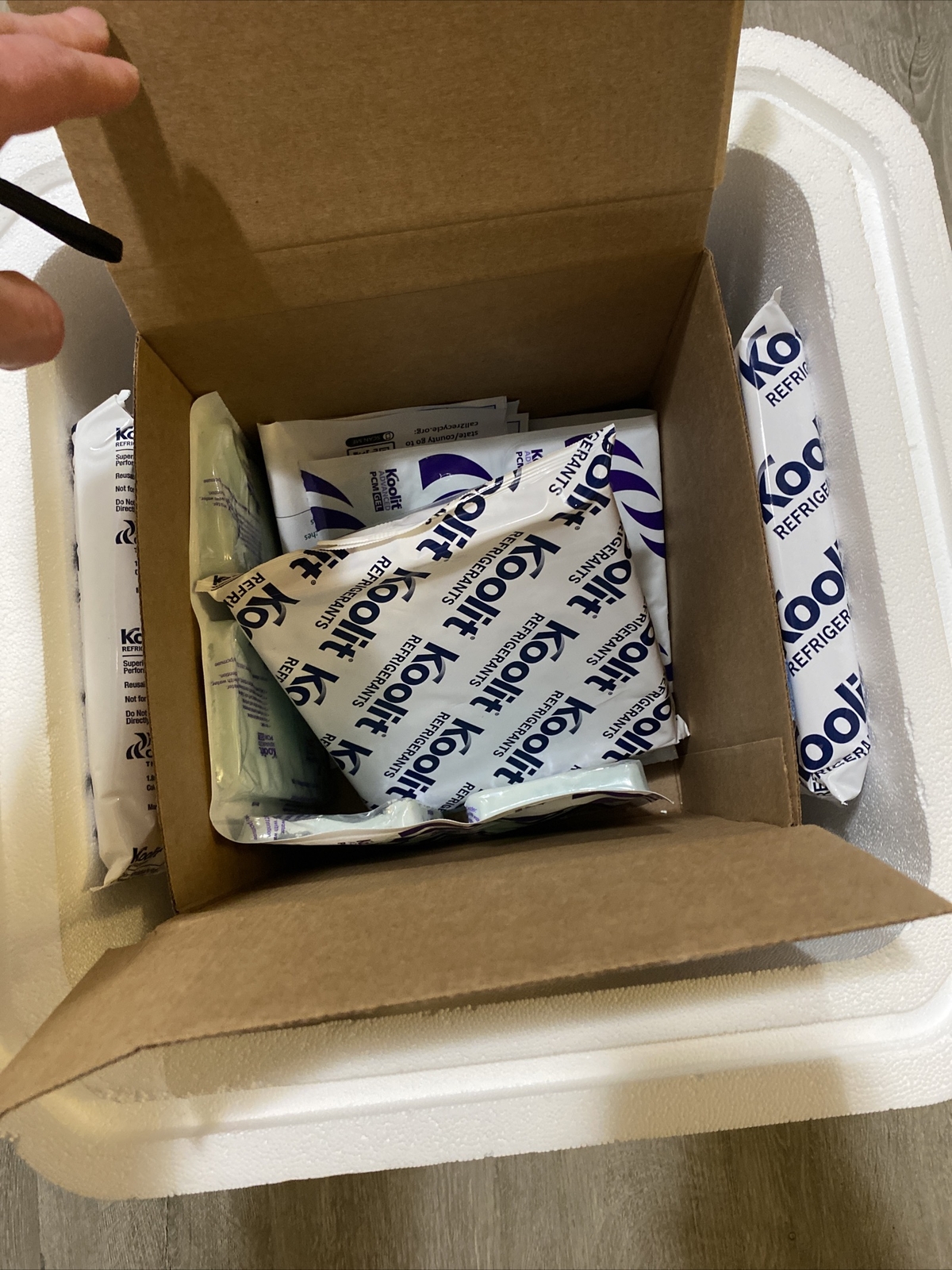 Kool Temp medium Styrofoam Insulated Shipping Cooler Box 17”x17"x14” w ...