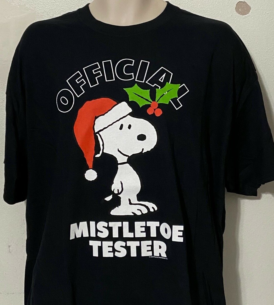 Snoopy OFFICIAL MISTLETOE TESTER Peanuts SNOOPY Christmas TEE Men's XL ...